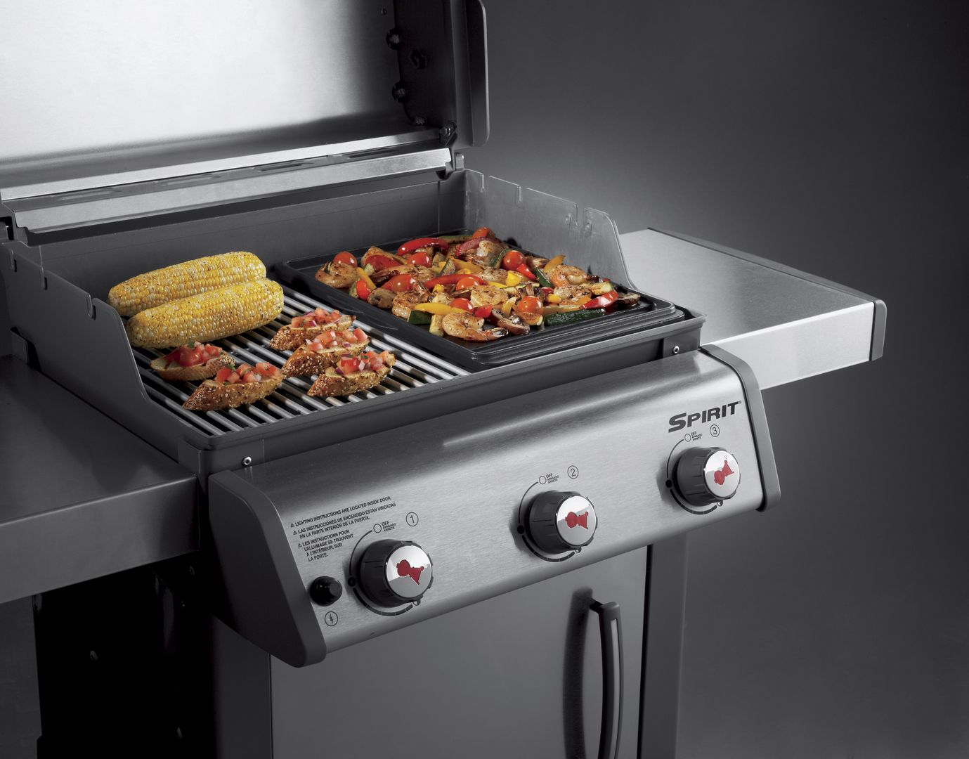 PORCELAIN-ENAMELED CAST IRON GRIDDLE