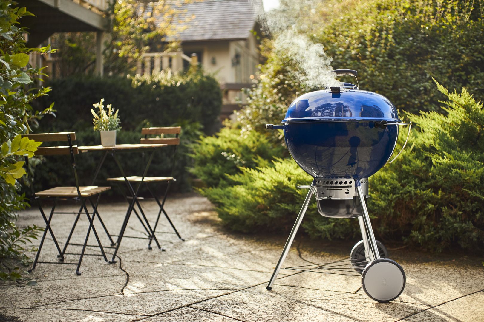 BARBECUE CHARBON 22 MASTER-TOUCH® GBS BLEU OCEAN