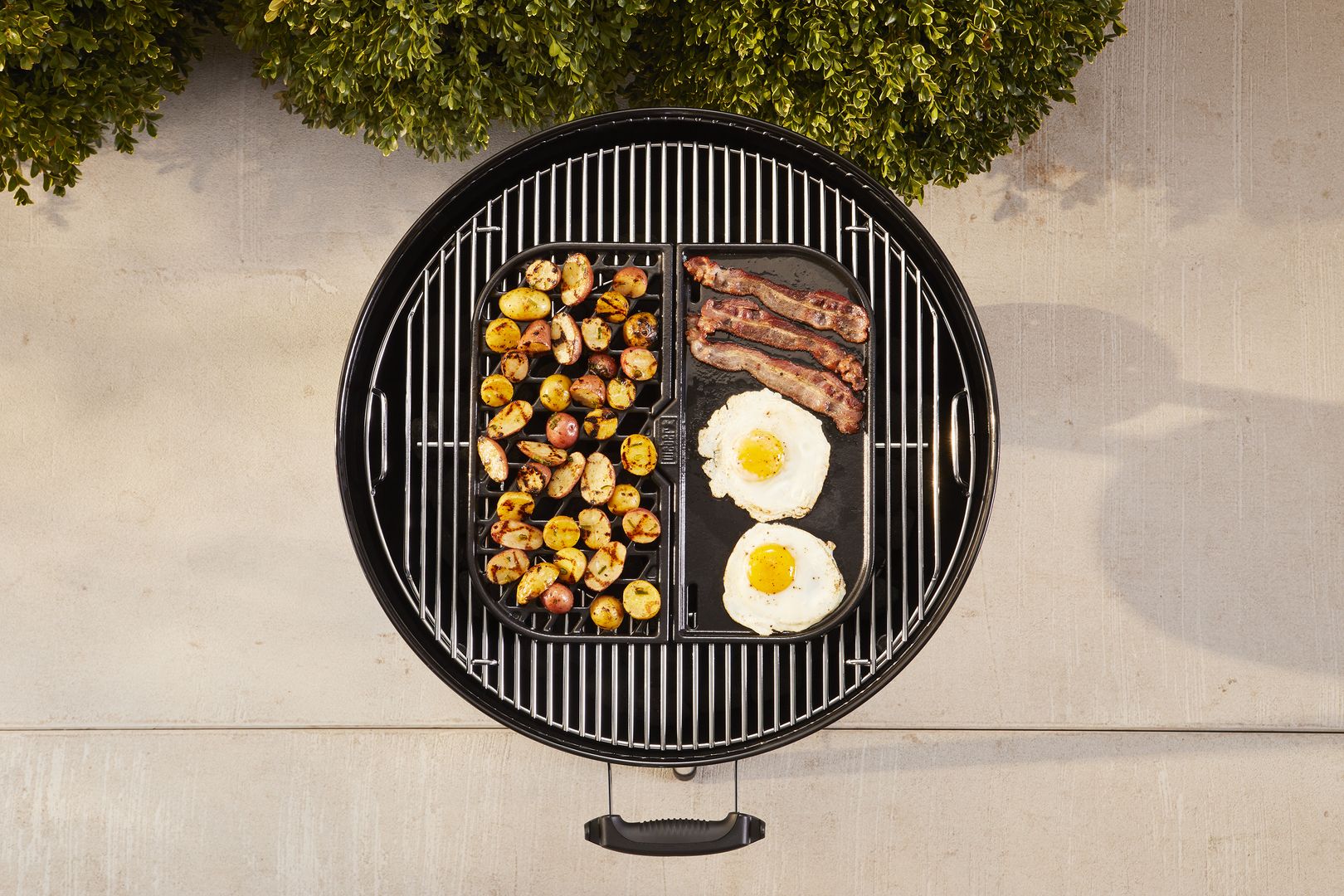 GRILLE ET PLANCHA GOURMET BBQ SYSTEM