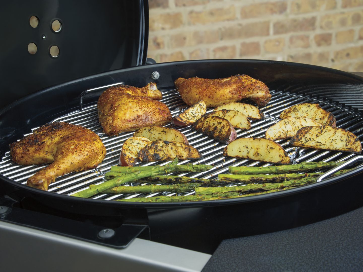 PERFORMER® 22” CHARCOAL GRILL