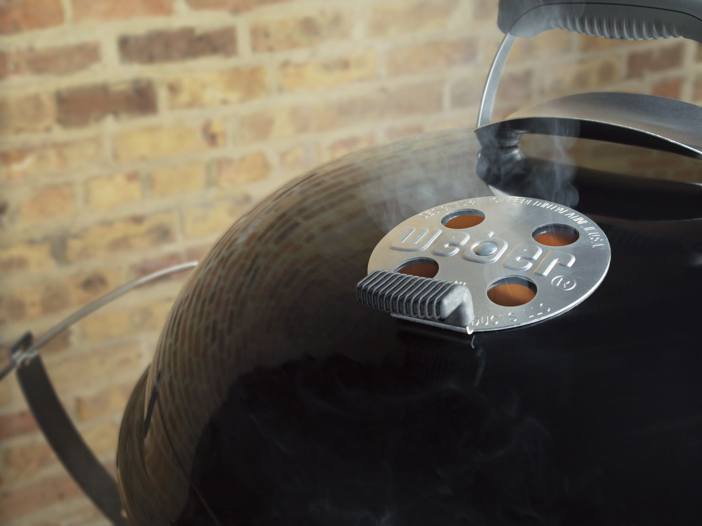 BARBECUE CHARBON PERFORMER® DELUXE 22” NOIR